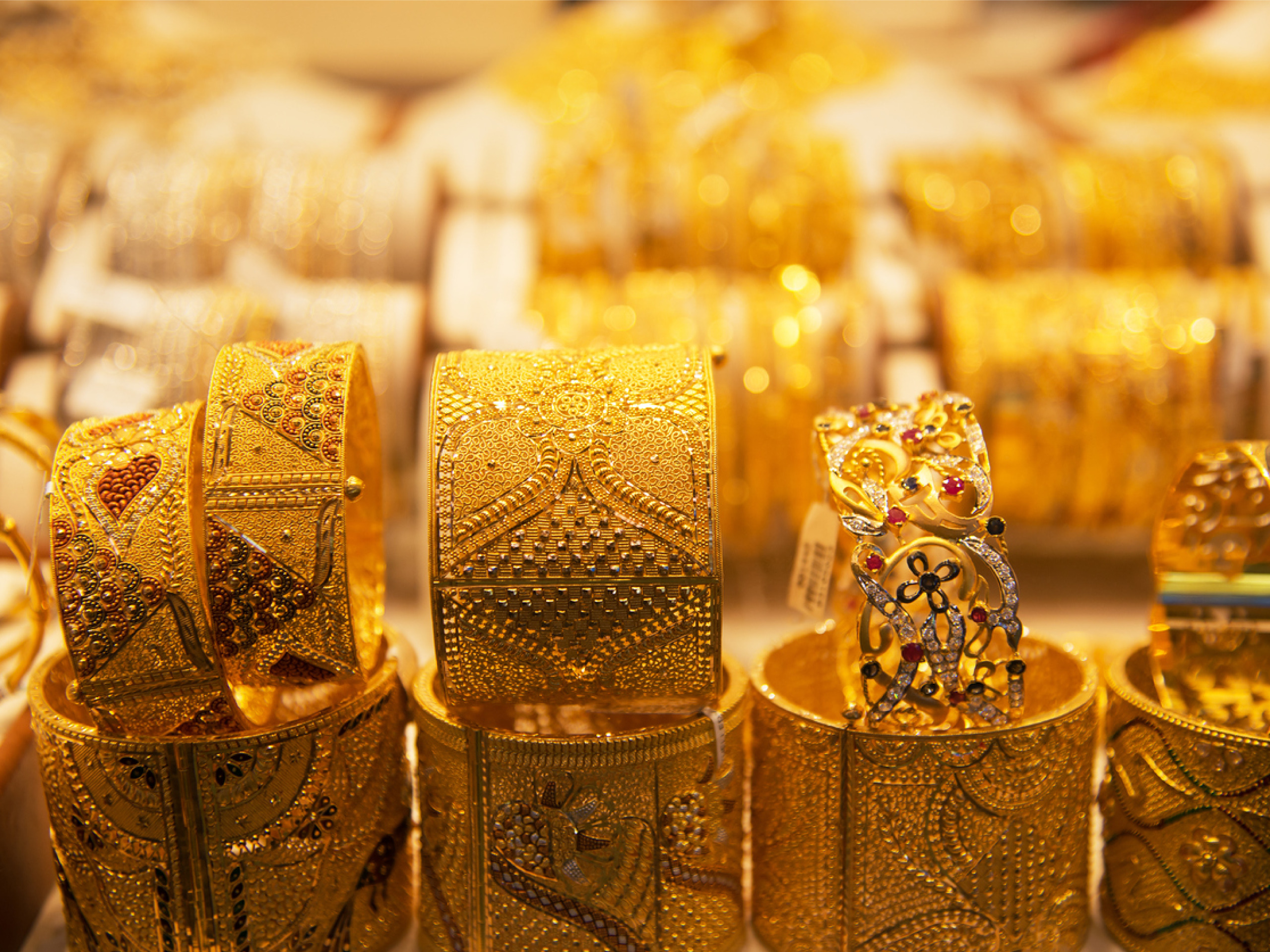 സ്വർണവില ഇന്നും ഇടിഞ്ഞു, കുറഞ്ഞത് ഗ്രാമിന് 20 | Global pressure on Gold ...